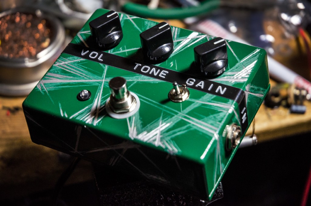 Custom Distortion Pedal – automattack